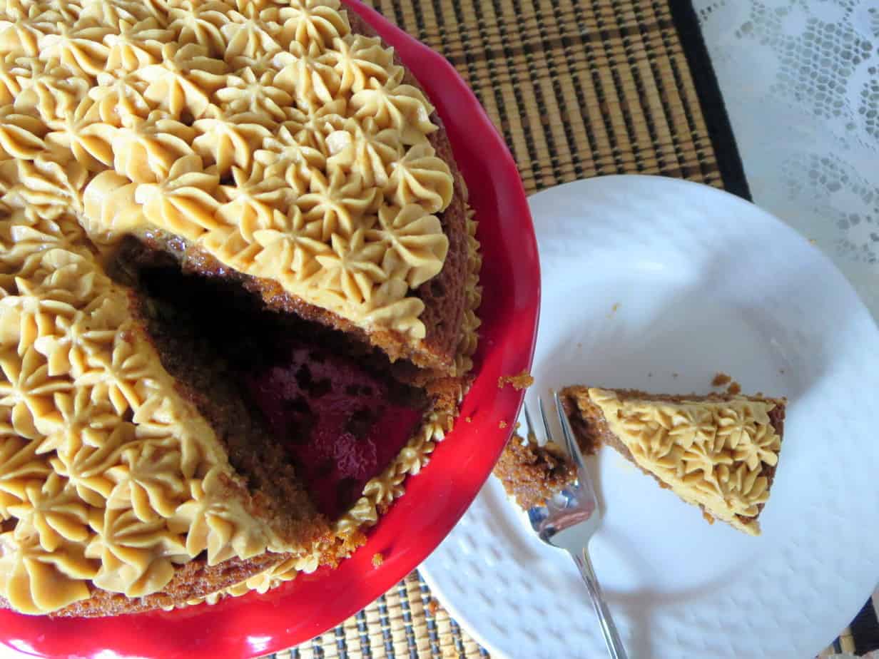 Coffee (Flavored) Cake w Coffee Buttercream