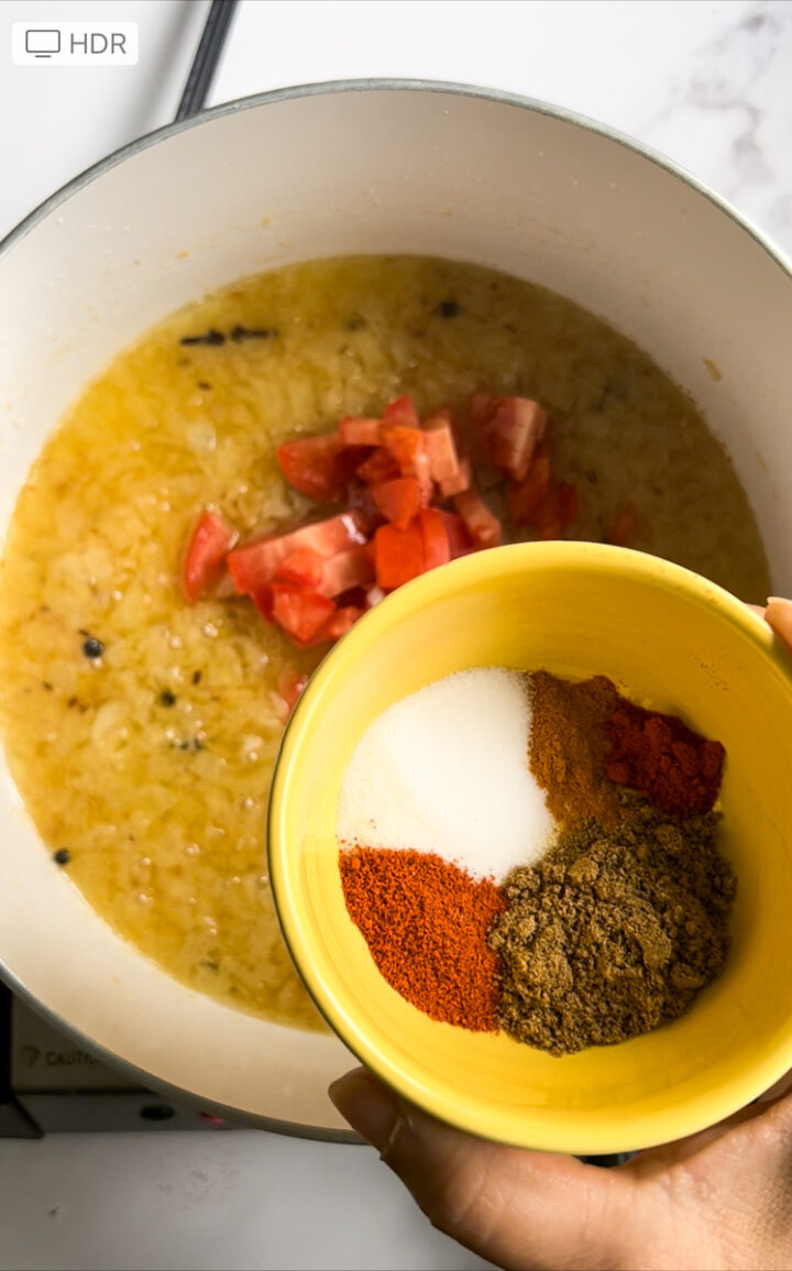 Chicken ka Salan - A Pakistani Chicken Curry - Flour & Spice